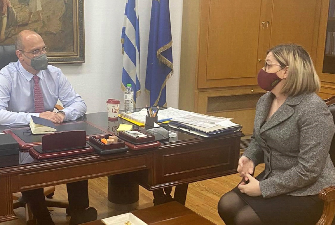 Συνάντηση Ιωάννη Οικονόμου και της Διευθύντριας του ΓΟΕΒ ΣΕ ΘΕΣΣΑΛΙΑΣ