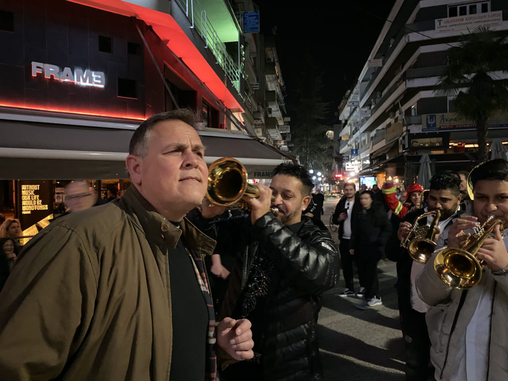 Στο …πόδι τα Τρίκαλα με την ορχήστρα xάλκινων Bojan Krstic Orkestar ... Στο …πόδι τα Τρίκαλα με την ορχήστρα xάλκινων Bojan Krstic Orkestar ...