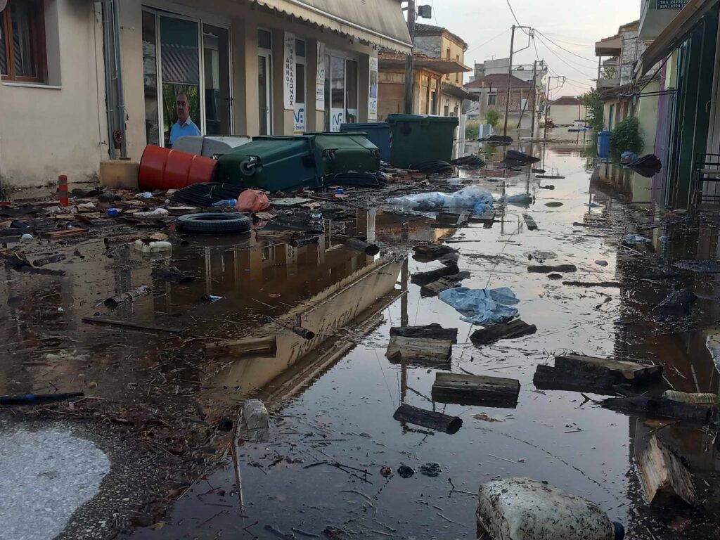 Η υγειονομική κρίση στη Θεσσαλία αλλάζει τον πρόεδρο του ΕΟΔΥ